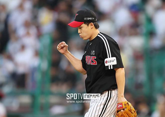 인천 게임노트 오지환 홈런 드디어 터졌다 임찬규 6이닝 역투14득점 폭격 Lg Ssg에 굴욕적 대패 안기며 선두 복귀