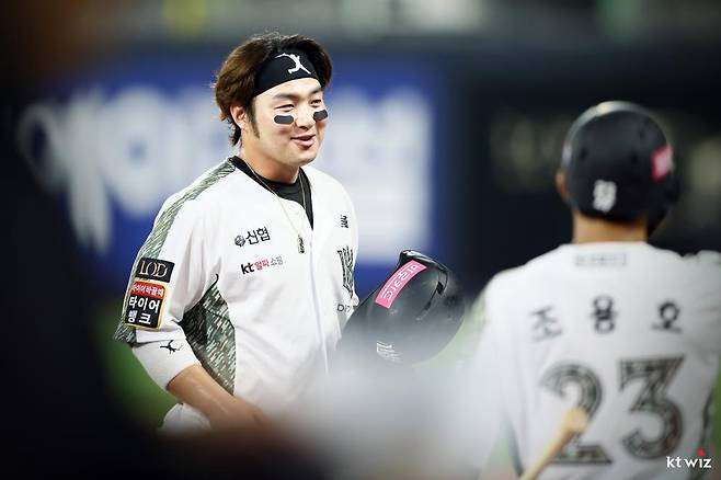kt, NC에 연이틀 역전승…박병호, 9회말 끝내기 적시타