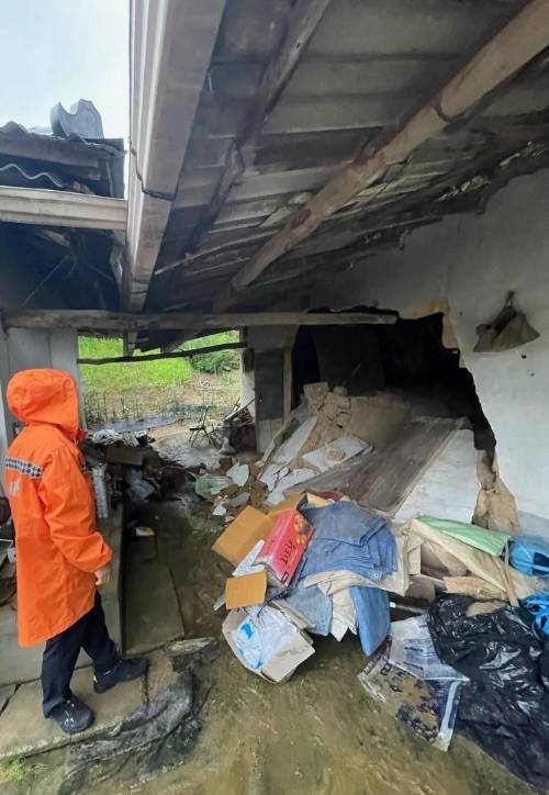 폭우에 경북 곳곳서 비 피해포항은 열대야