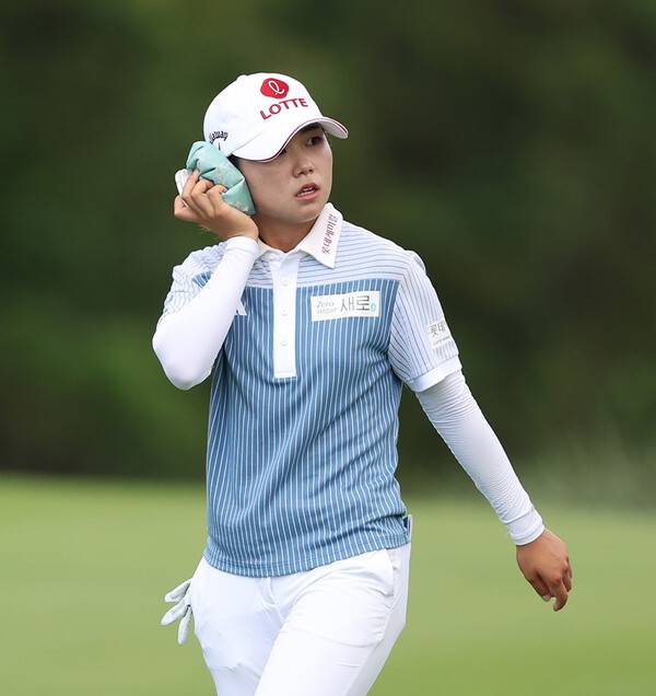 시즌 2승 향해 뛰는 루키 황유민 첫날 방신실과 격돌 Klpga 두산건설 위브 챔피언십