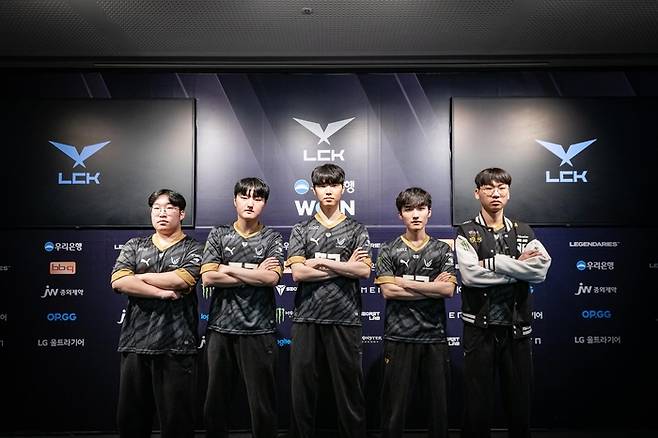 ‘디펜딩 챔피언 젠지 T1에 4세트 승리 2 2 동점결승직행은 ‘5세트 판가름 Ss종로in