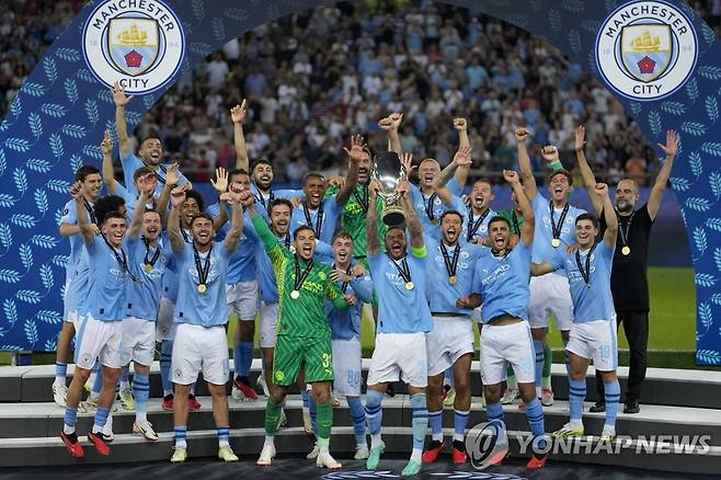 트레블 맨시티 Uefa 슈퍼컵도 우승승부차기서 세비야 제압