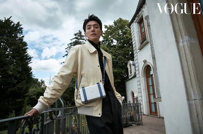정경호 어느덧 데뷔 20주년 더욱 깊어진 유러피안 클래식 댄디룩 패션엔