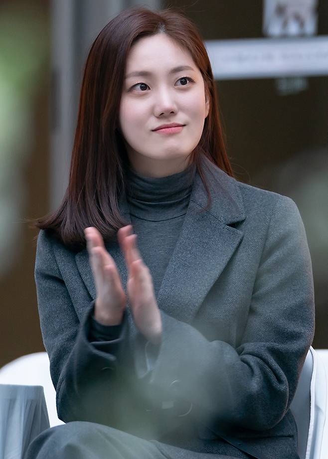 세계인을 열광시킨 너무 예쁜 화제의 한국인 나레이터 모델 필더무비