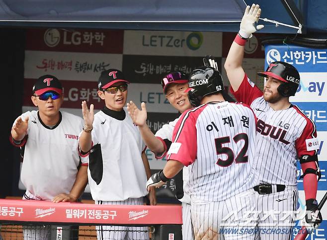 만루홈런도 쳤다 Ops 1371 2군 씹어먹는 중 잠실 빅보이 이번엔 1군 벽 깰까 Sc퓨처스
