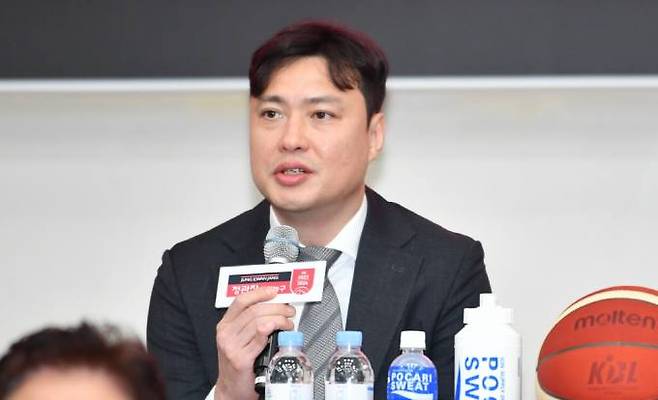 송영진 Kt 신임 감독 우리도 빠른 농구 보여주겠다” Kbl