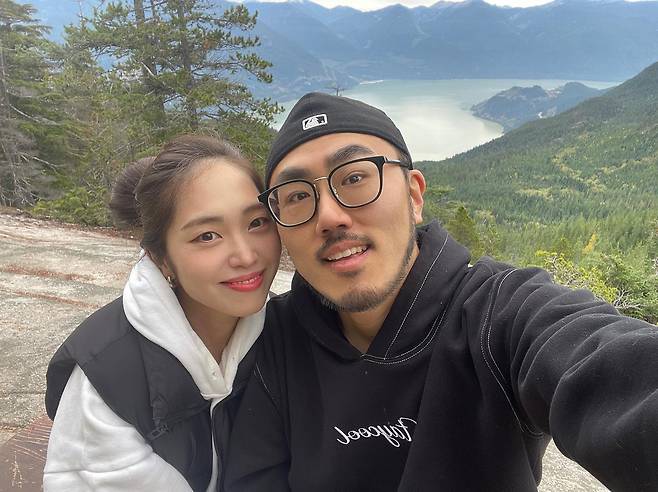 'Singles4' Jimi Hendrix " Thank You for meeting HeeJin for 200 days of ...