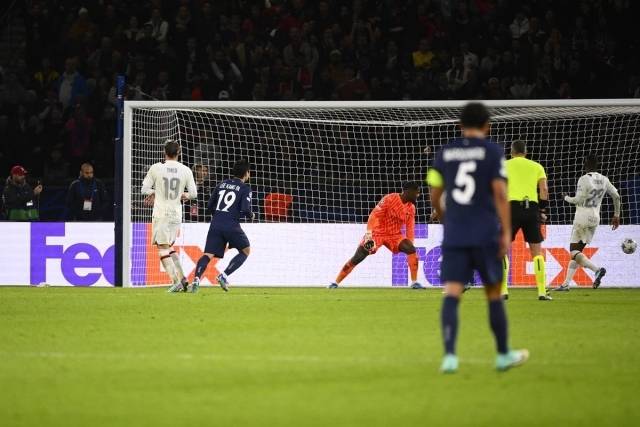 "이강인의 아름다운 경기에 탄성이!"…이강인 PSG·UCL 데뷔골 극찬, UCL 출전 2G 2승! "LEE는 PSG의 자신감을 높여주는 선수"