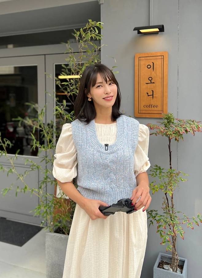 김정화 커피도 패션도 고수 커피 자격증 17개 Ceo의 러블리 원피스룩 패션엔