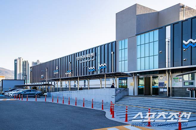 반다비체육센터장애x비장애 벽 허문 행복한 수영장 사람이 힘이다양산반다비의 좋은예2027년까지150개소