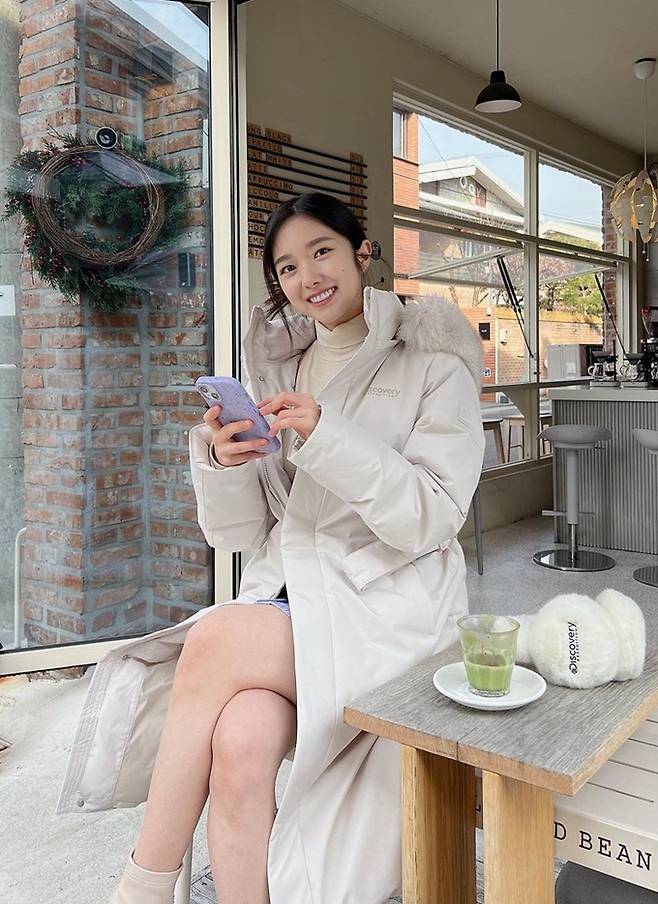 이혜성 아나 패딩 핏은 완벽 커피는 위기 일발 반전 허당미의 롱 패딩룩 패션엔