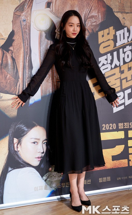 큰 키 때문에 힐도 안 신는다는 여배우의 실제 키가 연예는 내운명