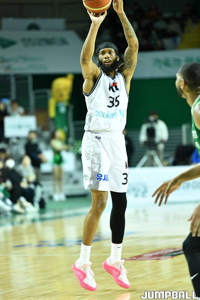 [이규섭의 주간 MVP] “LG에 완벽하게 적응한 양홍석, 데뷔 이래 가장 좋은 플레이 보여줬어”