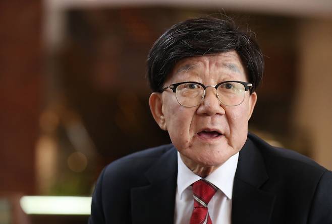 주한 미군 사령관의 눈·귀로 44년 카투사 출신 76세 공보관 31일 퇴임