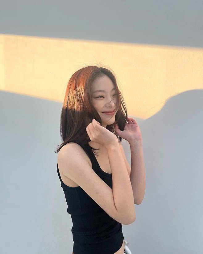 강남순 최희진 날씬한 몸매가 드러나는 올블랙 코디 라이프 뉴세이