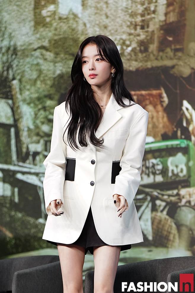 노정의 짧아도 너무 짧아 영하에도 직진 핫쇼츠 하의실종룩 패션엔