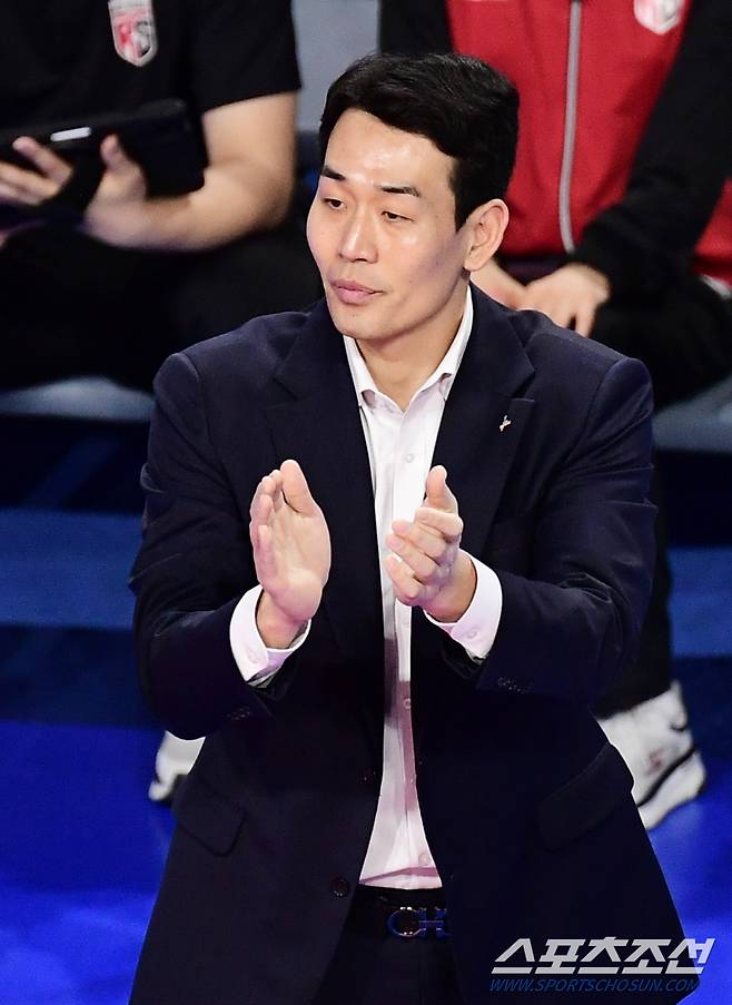 4위 점프 고희진 감독 올스타 브레이크 어떻게 훈련할까 그 생각 뿐 화성 현장