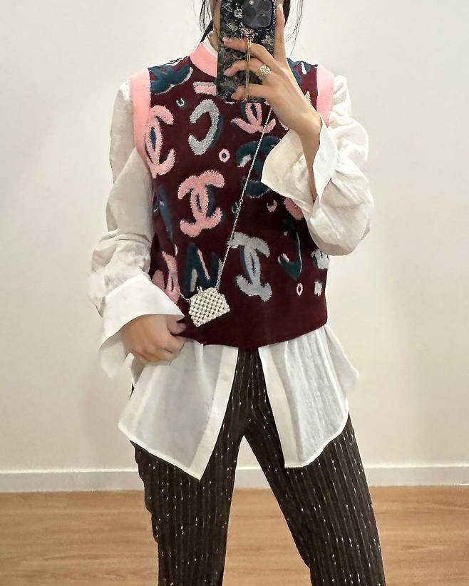효민 센스있는 데일리룩 선보이며 시음회 라이프 뉴세이