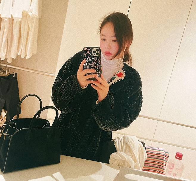 연예인들 사이에서 핫한 ‘더 로우 가방 총정리 가지뉴스