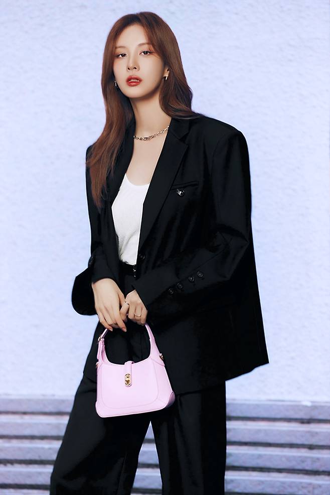 소녀시대 서현 봄 가방 뭐 들지 5가지 핸드백으로 완성한 봄 Ootd룩 패션엔