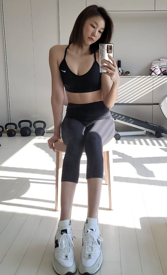 한혜진 Cg같은 복근 드러낸 애슬레저룩 모음 운동복 코디 스타픽