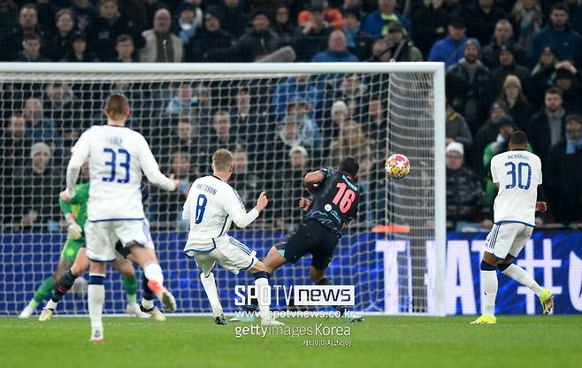 '에데르송 치명적인 실수 → 더 브라위너 1G 2AS' 맨시티, 코펜하겐 원정에서 3-1 승리 '기선제압'