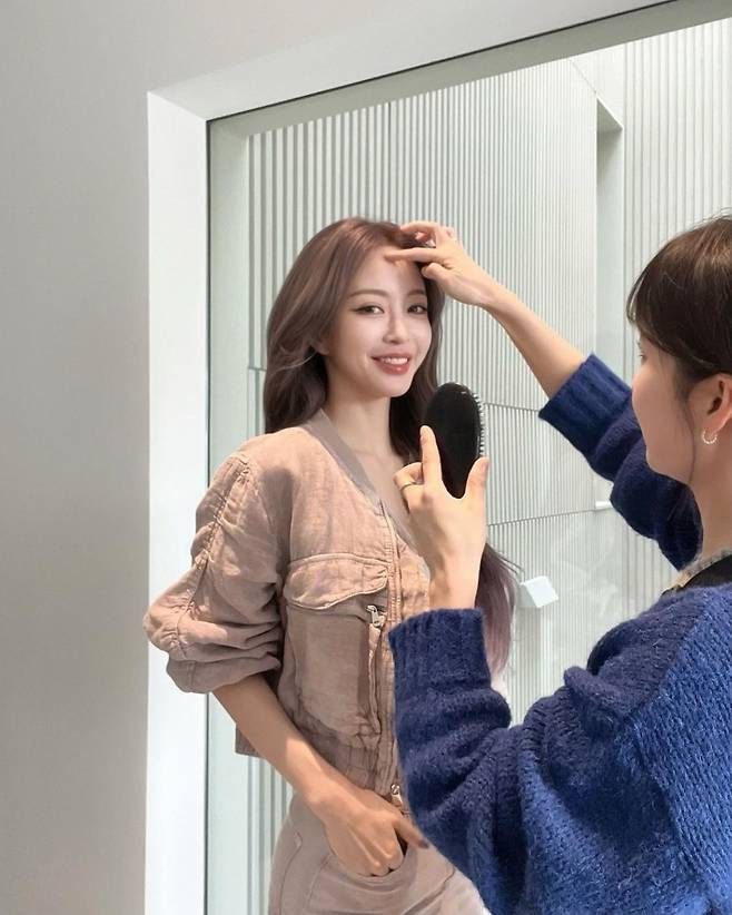 한예슬 남산에 뜬 여신 선글라스로 쿨한 재킷 스커트 패션 스타와 패션