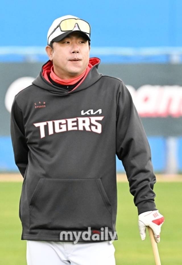 홍세완 코치 그대로 타격 파트 이끈다 Kia 코칭스태프 추가 보강·보직 변경 없다