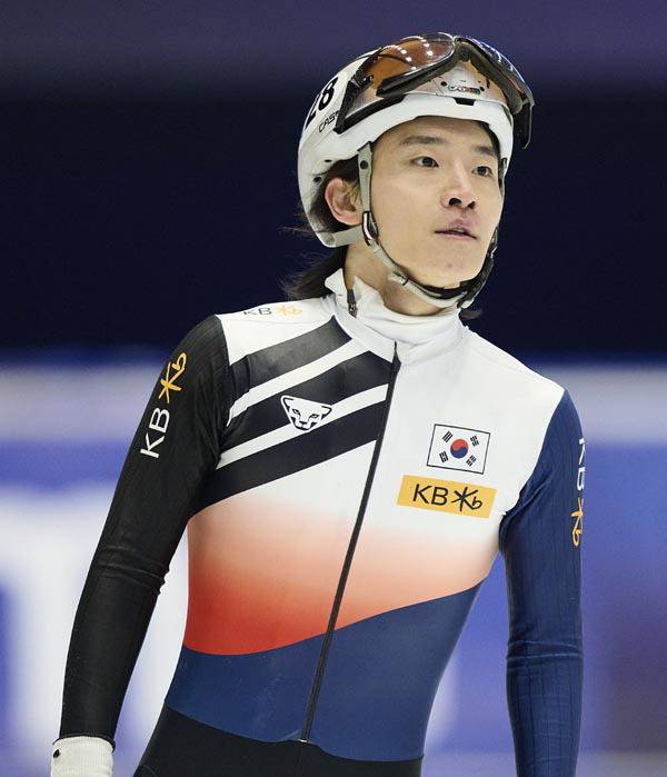 쇼트트랙 맏형 서이라 월드컵 500m 우승