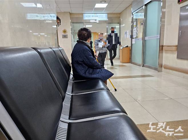 의사는 환자 곁에 있어야파업 속 현장 지키는 의사들