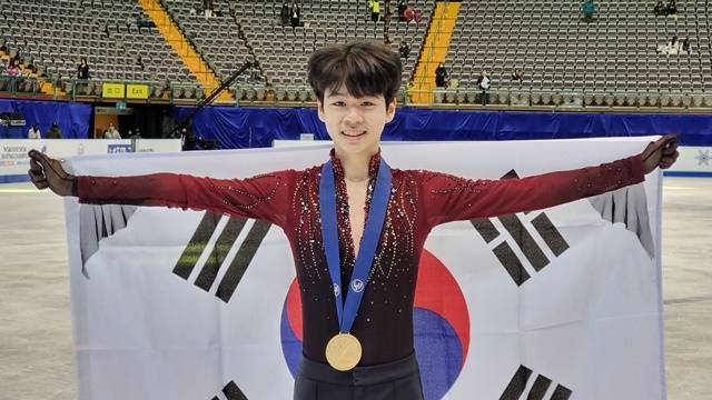 서민규 韓 피겨 새 역사 썼다남자 선수 최초 주니어 세계선수권 金