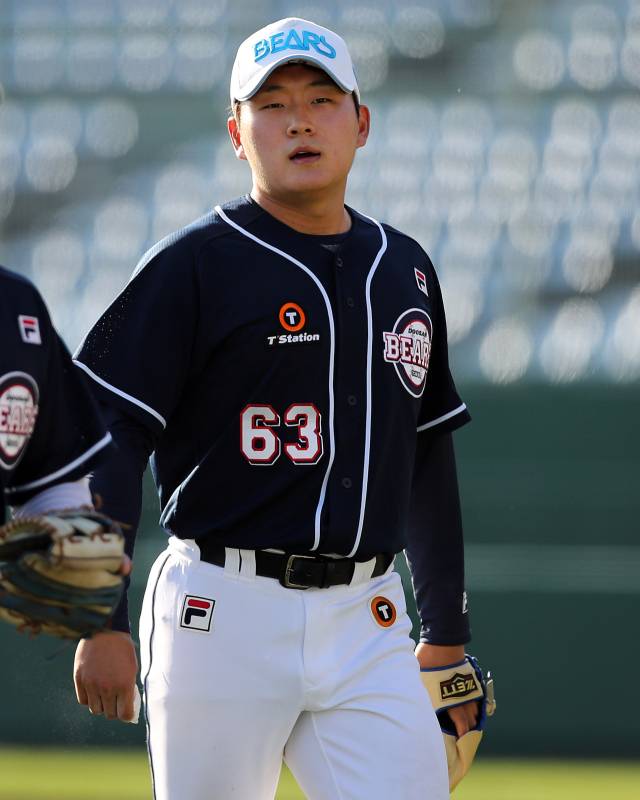 '151km' 벌써 개인 최고 찍은 미친 성장세…"자책하지 않으려고요" 두산 1R 특급유망주, 멘탈도 남다르다 [MD미야자키]