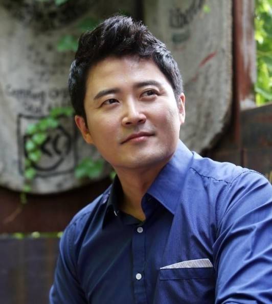 전지현과 맞선도 봤는데 12살 띠동갑과 결혼한 유명 교수 배우 스포엔 뉴세이