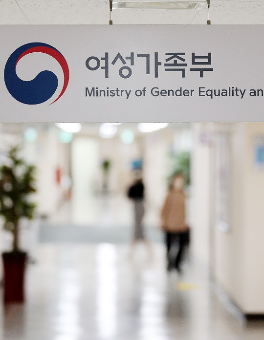 위조신분증 속아 술·담배 판매과징금 면제