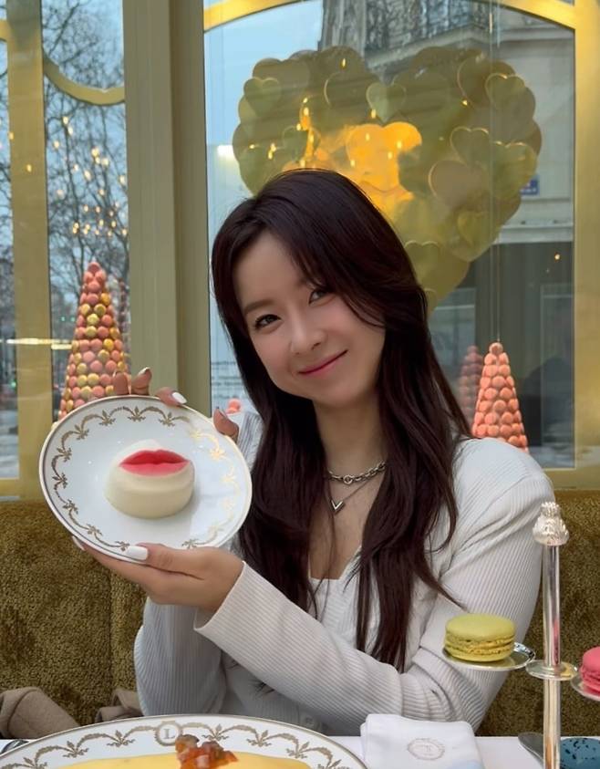 은가은 화이트데이에 달콤한 사탕을 주고 싶은 여자 트로트 가수 1위황우림 2위 Ten차트