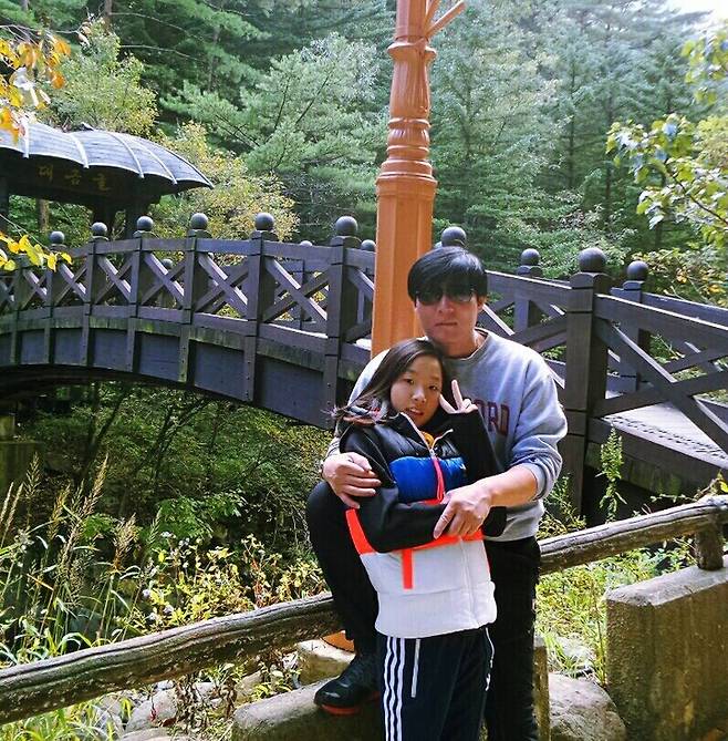 노부부가 펜싱 뒤 와인 한 잔 올림픽 첫金 김영호 펜싱은 낭만” 이헌재의 인생홈런