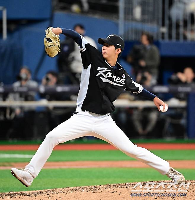 일본의 강력한 라이벌이 될 것 같다 18세 김택연 황준서 La 다저스전 3연속 헛스윙 삼진 깜짝 놀라고 경계하고 민창기의
