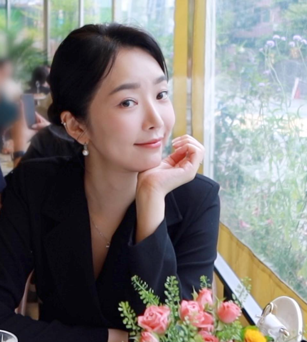 결혼 4년만에 임신소식♥ 전한 39세 유명 여배우 어썸클