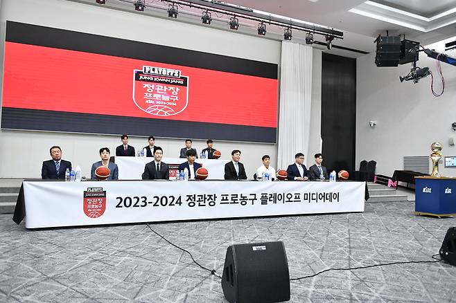 감독들의 동상이몽 무조건 3차전에서 끝낸다” Vs 5차전까지 하고 오길” Po미디어데이 현장