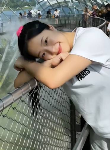 누가 꽃이야 탁구 요정 신유빈 봄 향기 솔솔 풍기는 일상