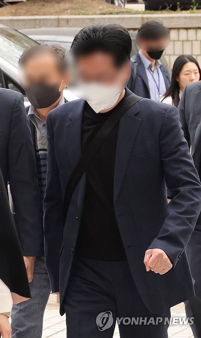 Lh 아파트 감리입찰서 뇌물 심사위원 4명 구속심사