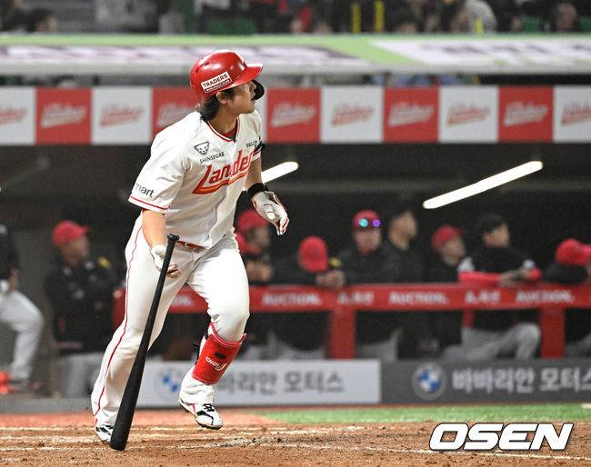 최정, 개인 통산 14번째 만루홈런 폭발…‘1이닝 11득점 구단 타이기록’ SSG, KT 3연전 위닝시리즈 [인천 리뷰]