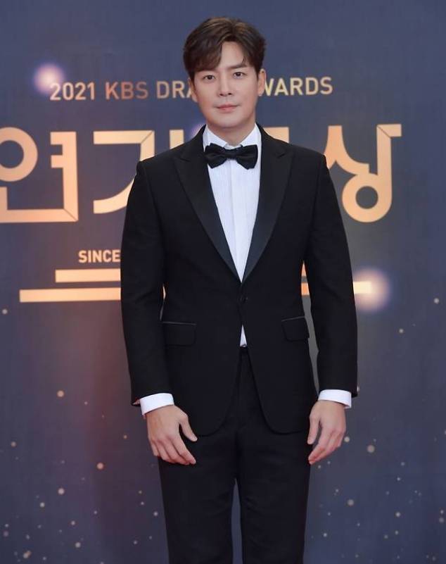 열애설없이깜짝 5월 결혼♥발표해 모두 놀라게 한 연예인 어썸클