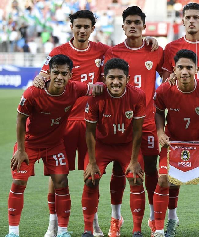 [U-23 아시안컵 리뷰] '신태용 매직은 여기까지' 1명 퇴장 인니, 우즈벡에 0-2 패...올림픽 진출 가능성 아직 유효
