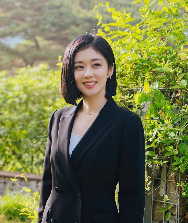 장나라 칼단발 변신 이혼 변호사로 컴백 믿음직한 비주얼 시크도도 헤어스타일 뷰티는 내운명