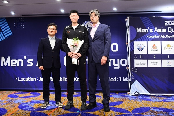 “같이 배구하며 성장했는데…” 옛 기억 떠올린 中 197cm OH, 女 아쿼 1순위 친구와 韓 입성 꿈 이루다