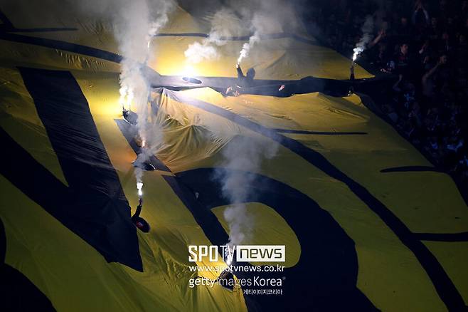 충격 Psg 홈 팬들 업보 제대로 맞았다 경기 전 도르트문트 엠블럼 화형식→ucl 탈락으로 돌아왔다