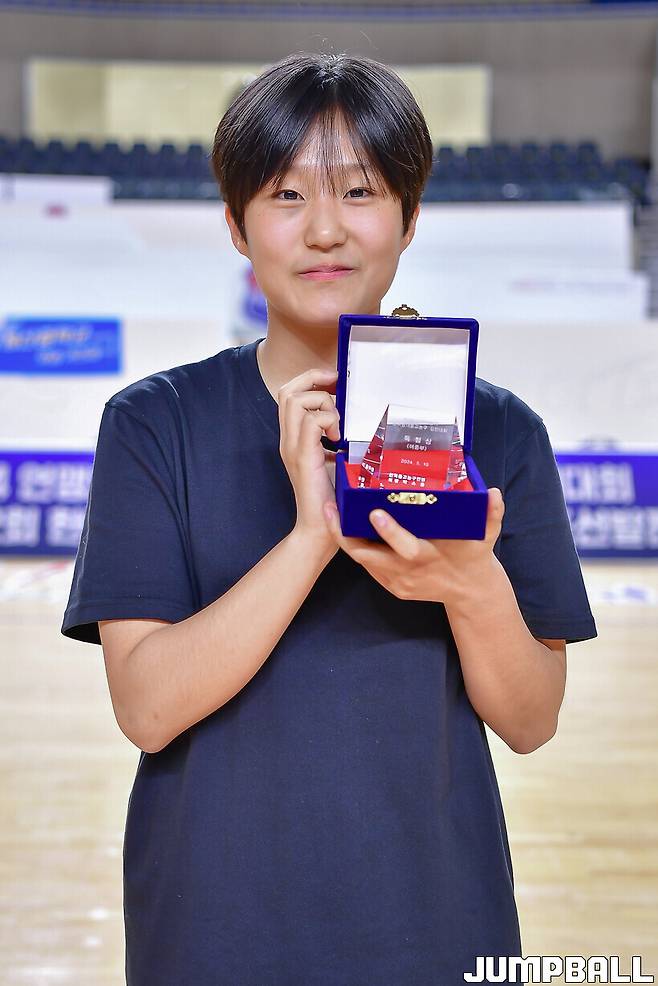 24연맹회장기 우승 용산중 수피아여중 Mvp 박태준 김담희 중등부 시상식 화보
