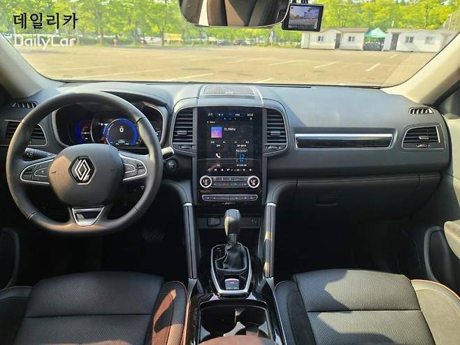 [데일리카 컷] 엠블럼 교체하고, 대담한 스타일로 변신한...르노 QM6 | 데일리카