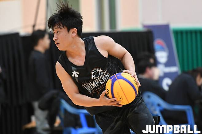 [JB포토] 2024 KBA 3x3 코리아투어 인제대회, 리그 남자부 데상트 범퍼스 한준혁 '돌파 해보자'